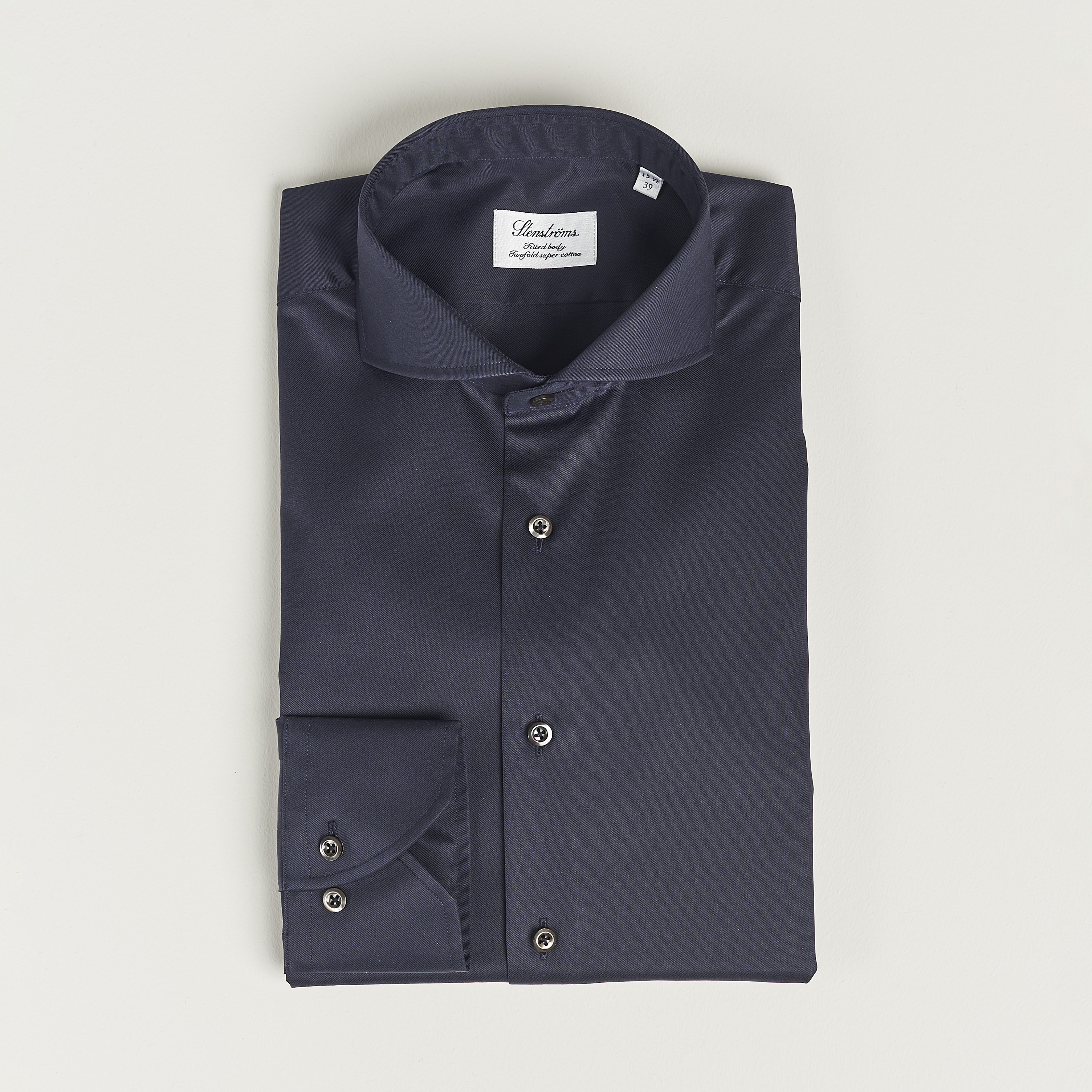 Stenströms Fitted Body Extreme Cut Away Shirt Navy en CareOfCarl.es