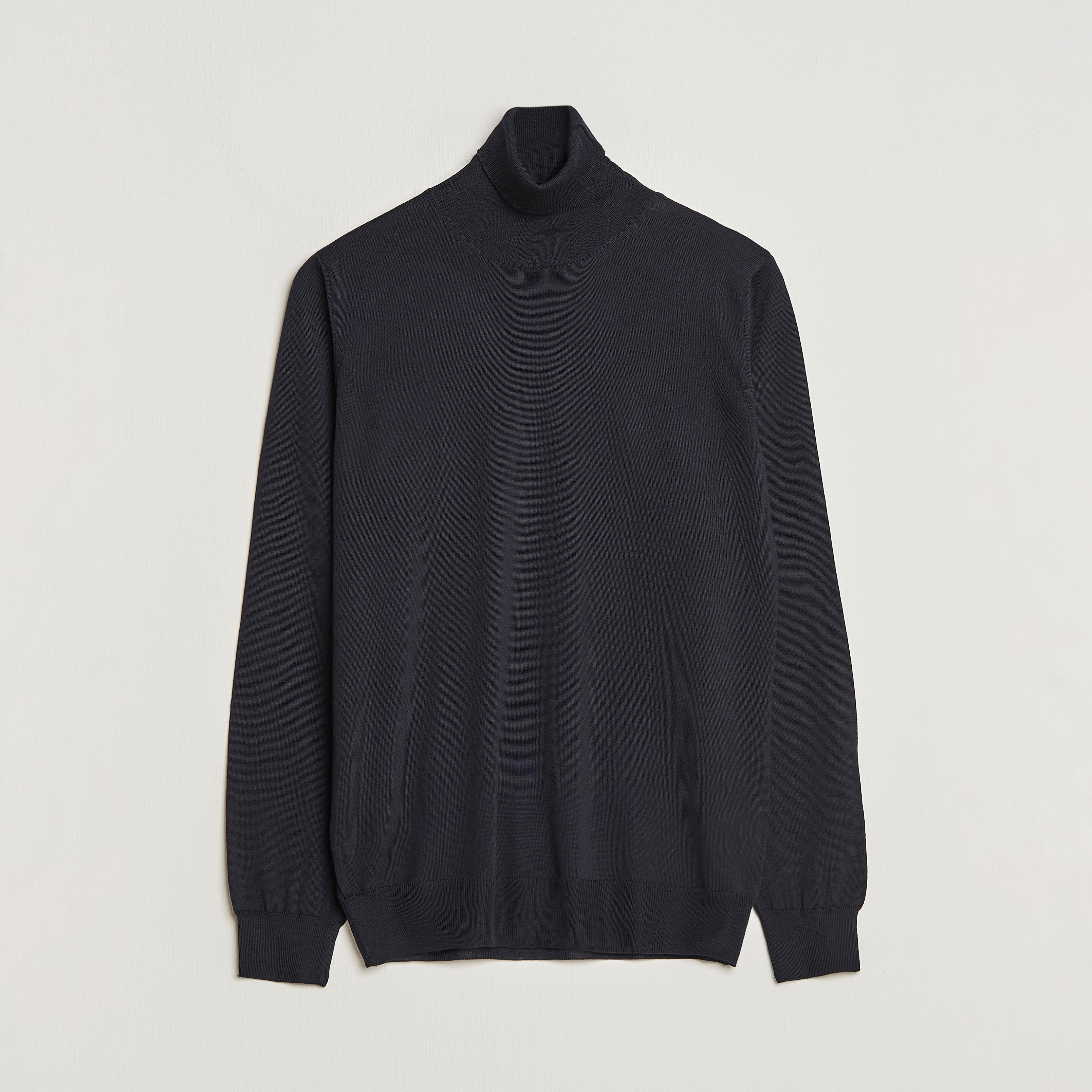 Oscar Jacobson Cole Merino Wool Rollneck Navy en CareOfCarl.es