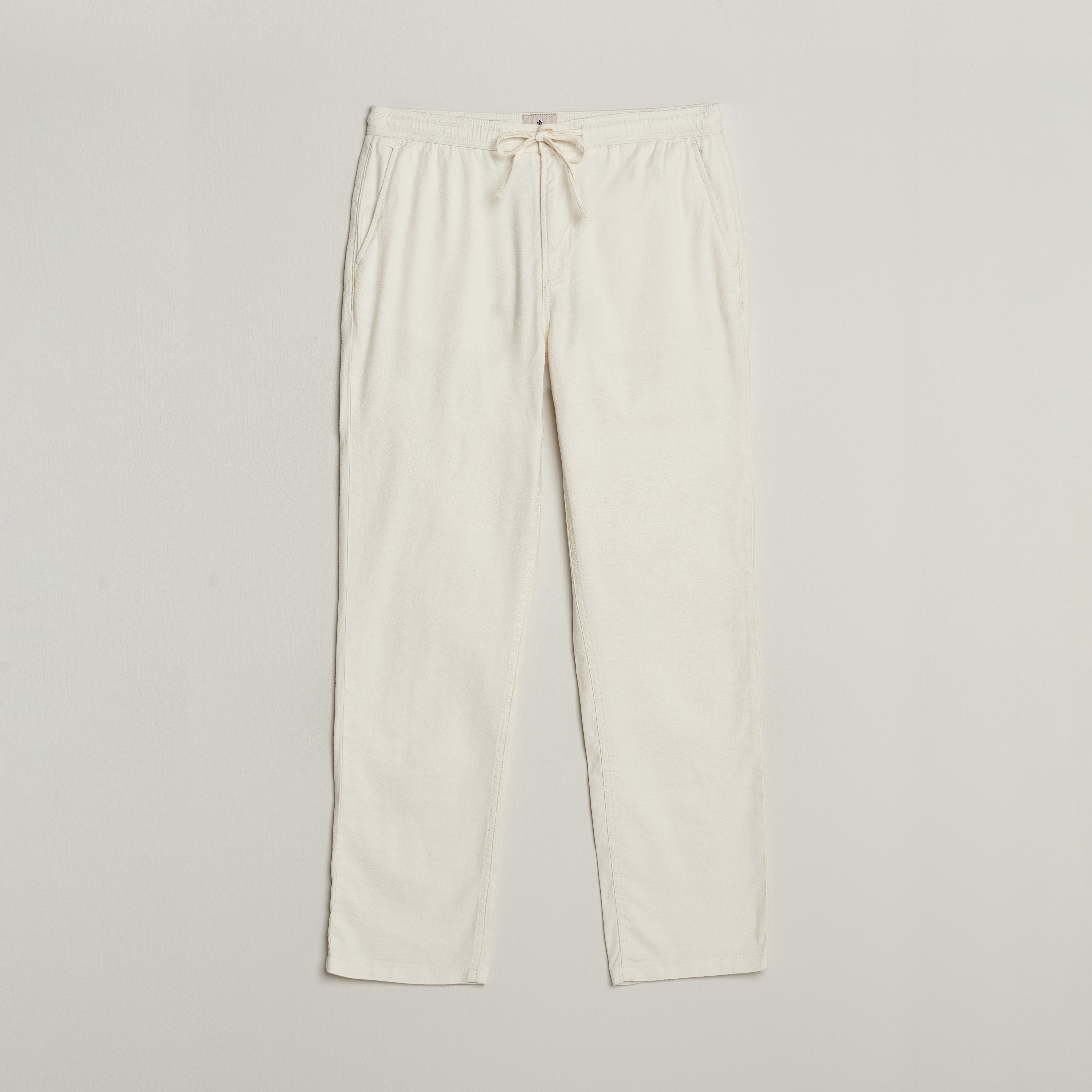 Morris Fenix Linen Slacks Off White en CareOfCarl.es