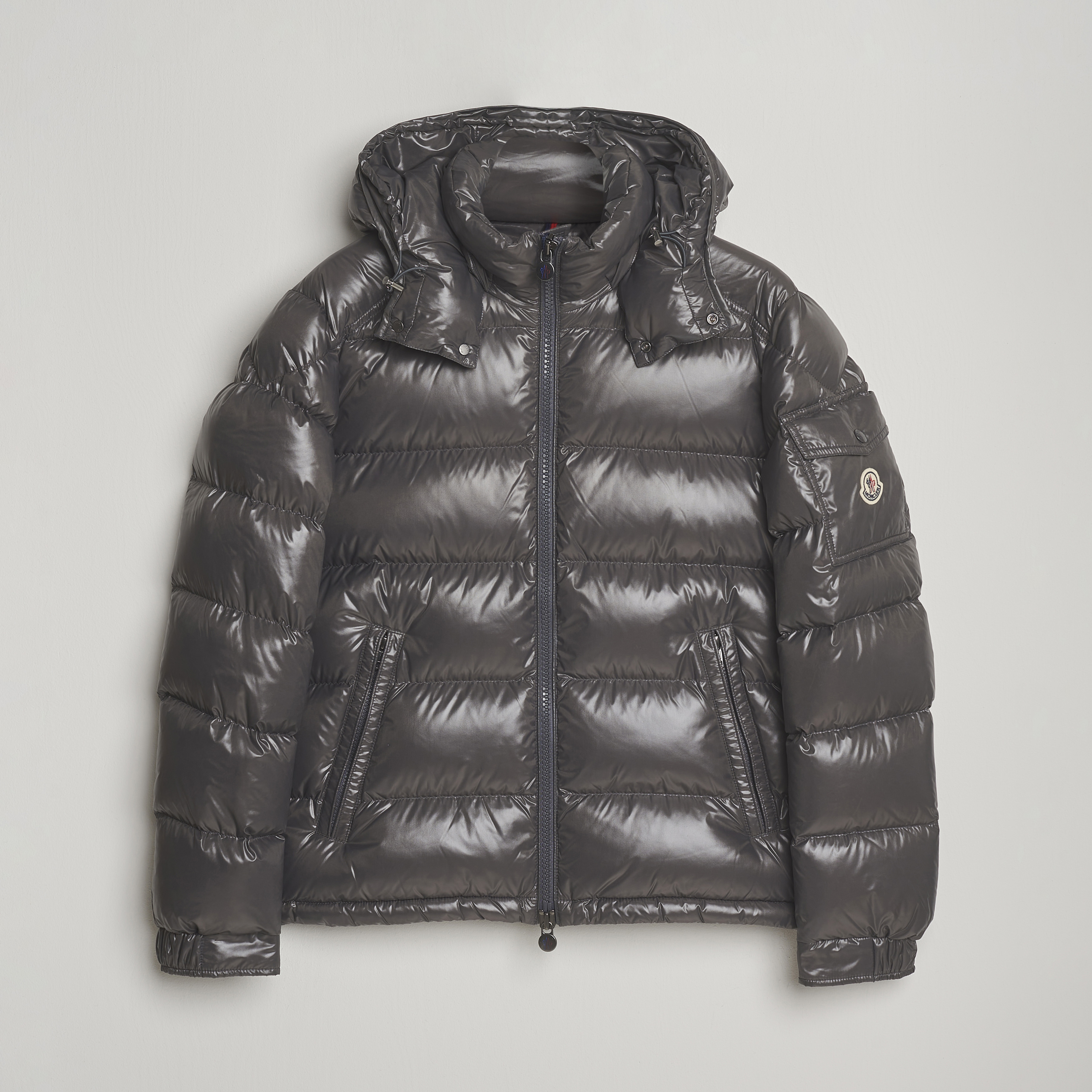 Moncler Maya Jacket Dark Grey en CareOfCarl.es