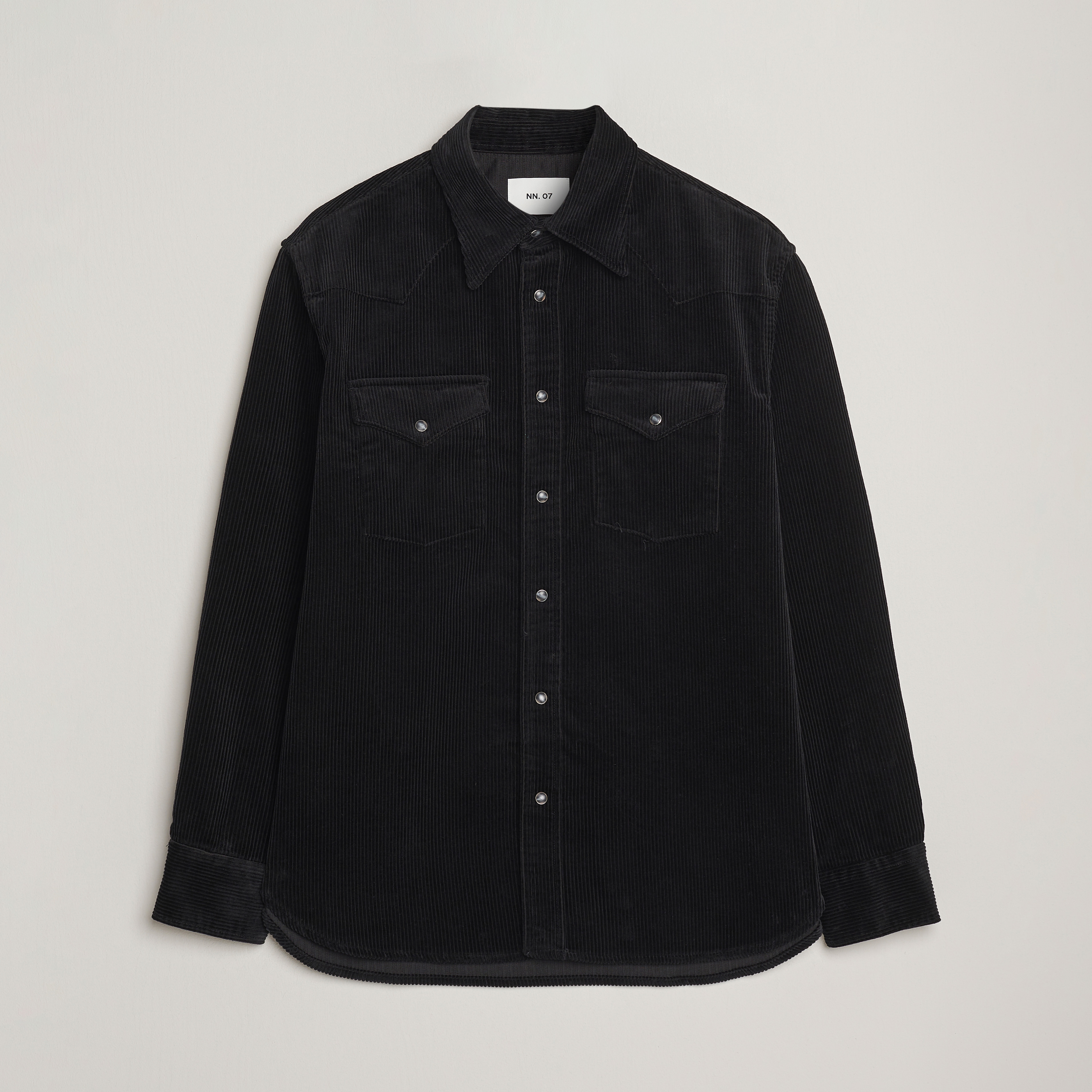 NN07 Ricky Corduroy Overshirt Black en CareOfCarl.es